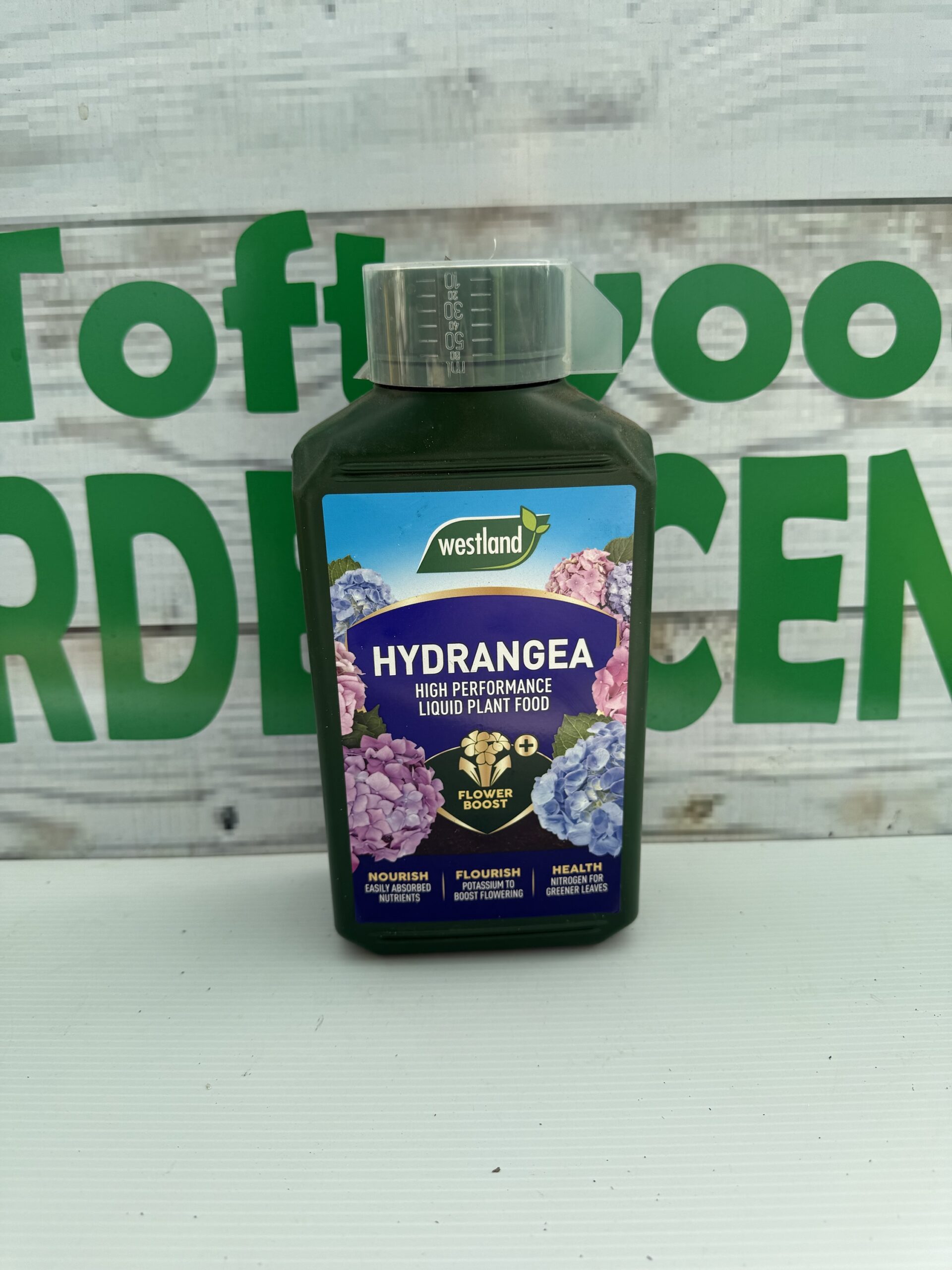 Westland Hydrangea High Performance Liquid Plant Food 1 litre ...